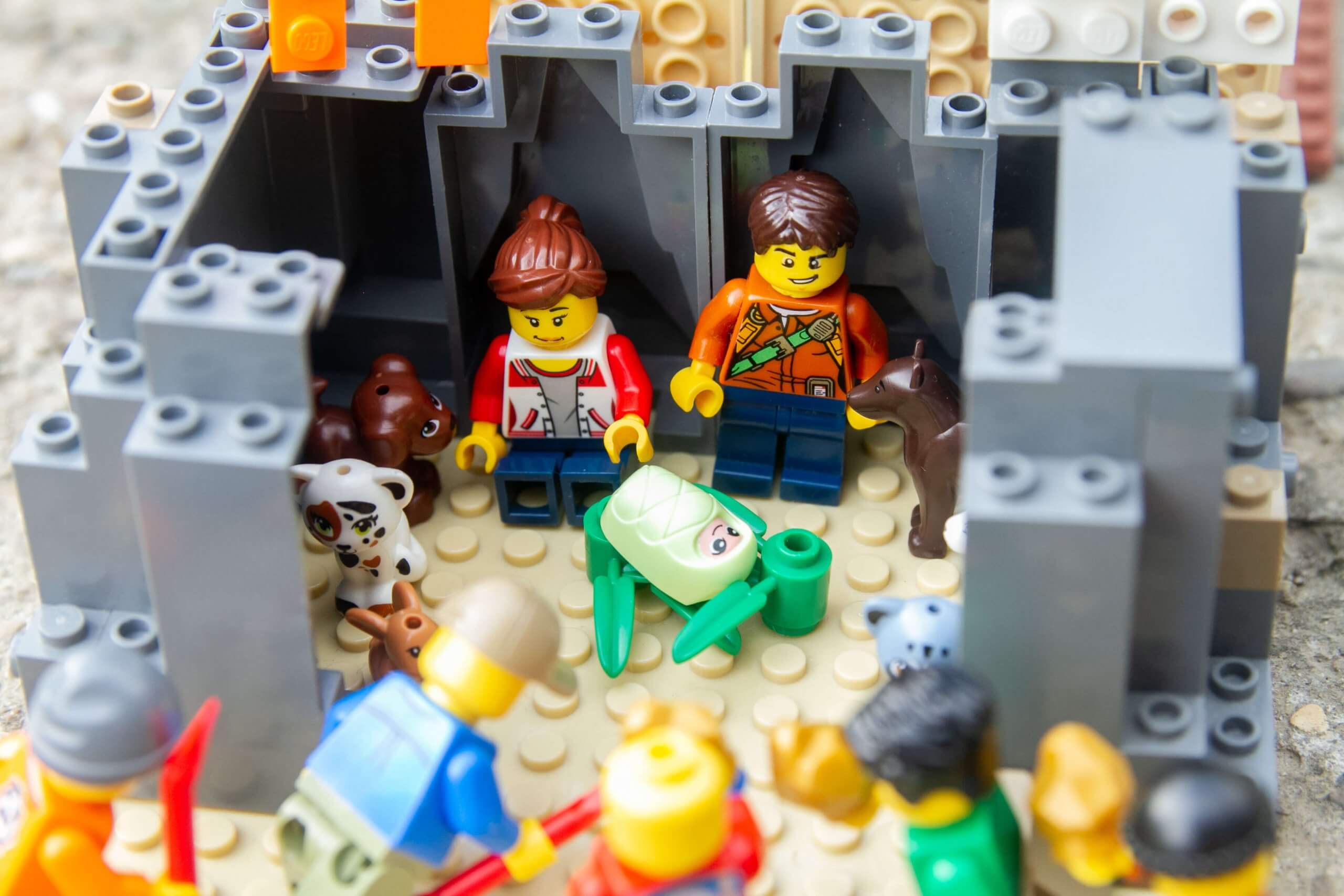 Nașterea Lui Isus din LEGO® - Fun Bible